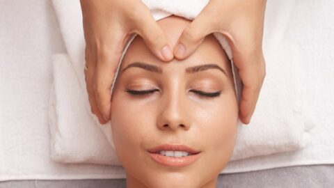 Masaje kobido: qué es, cuáles son los resultados y sus beneficios