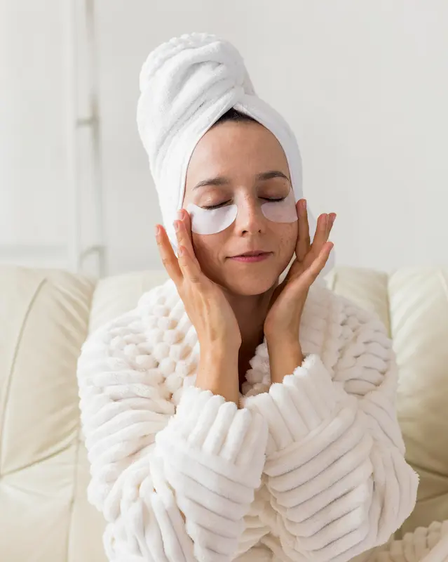 Cómo eliminar las ojeras con remedios caseros y cosméticos